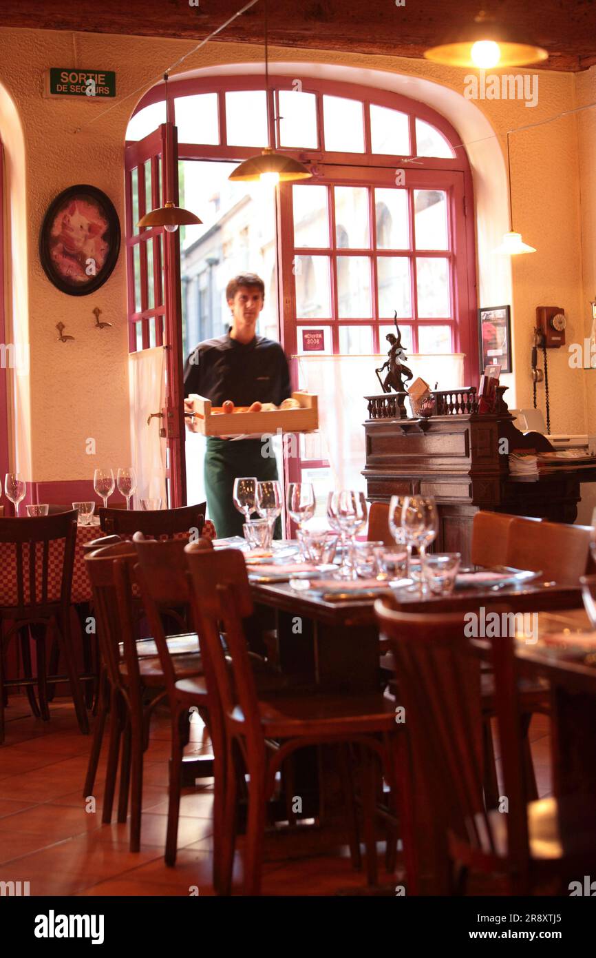 Lyon chef hi-res stock photography and images - Alamy