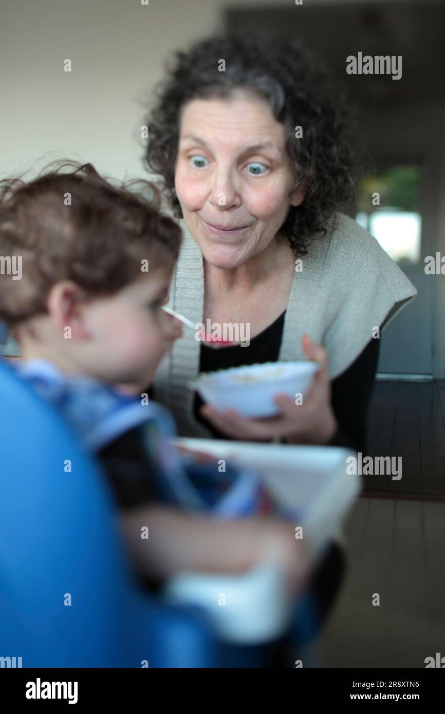 Native grandmother granddaughter hi-res stock photography and images ...