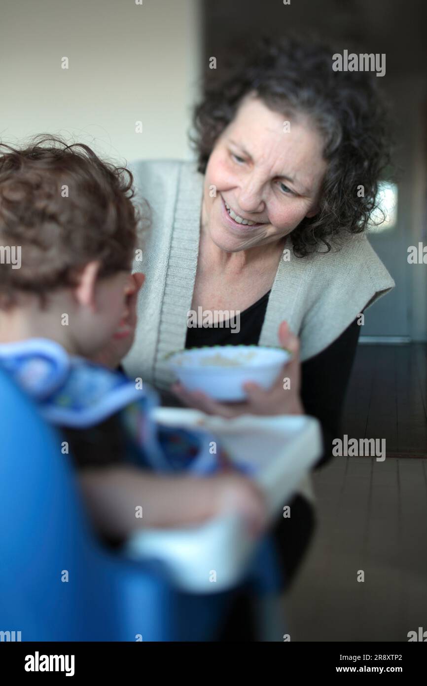 Native grandmother granddaughter hi-res stock photography and images ...