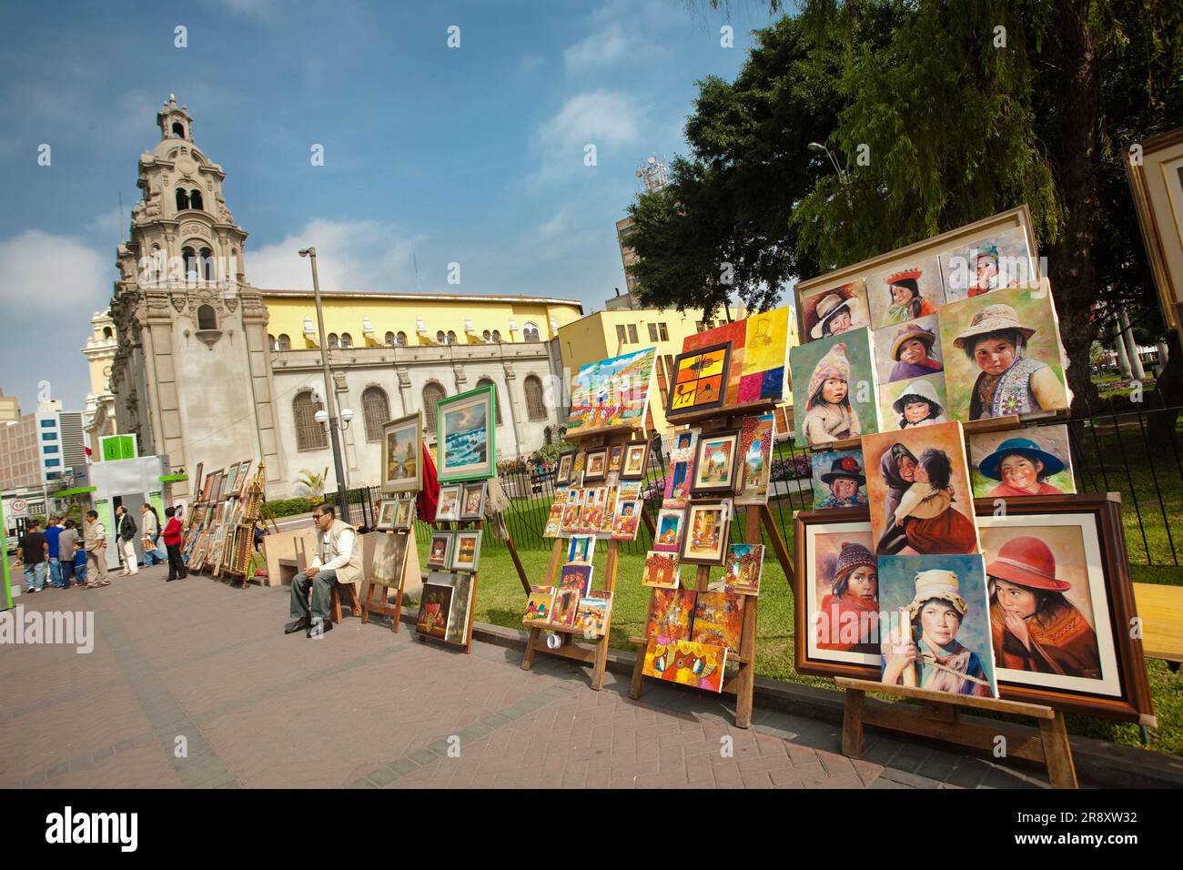 Lima peru street art hi-res stock photography and images - Alamy