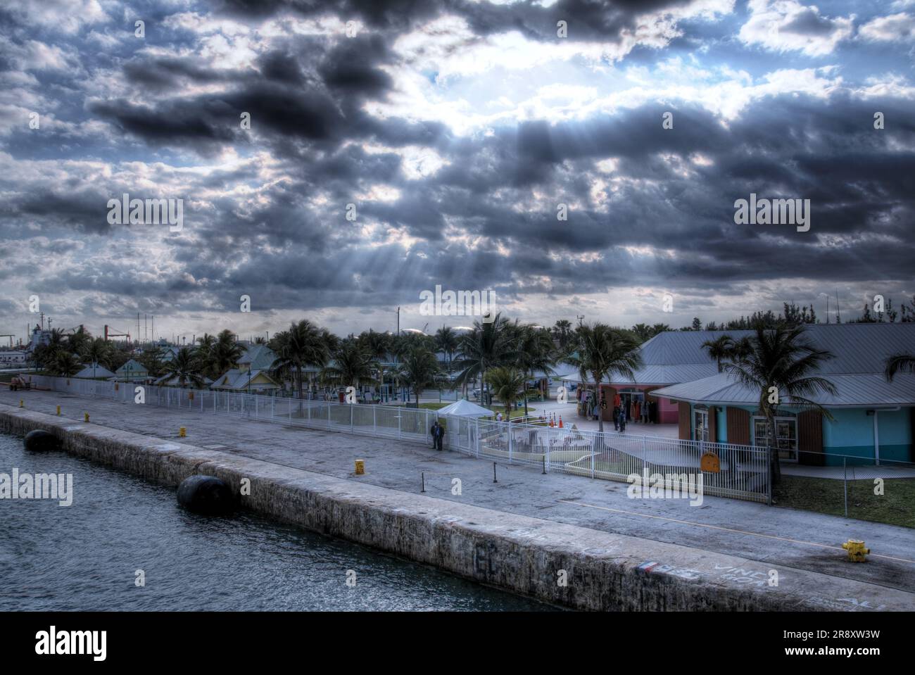 Bahamas shops hi-res stock photography and images - Alamy