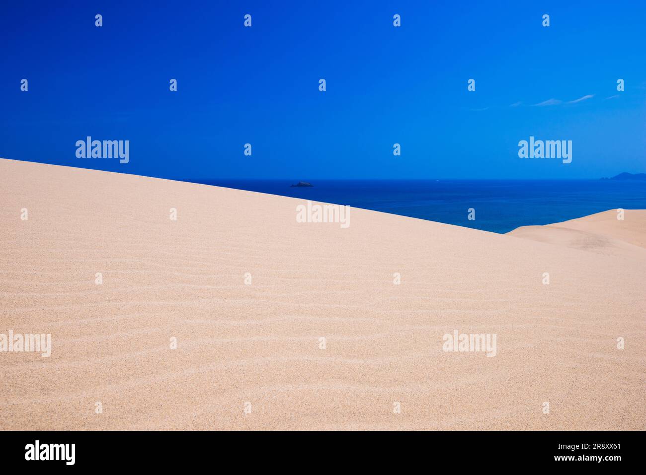 Japan tottori dunes hi-res stock photography and images - Alamy