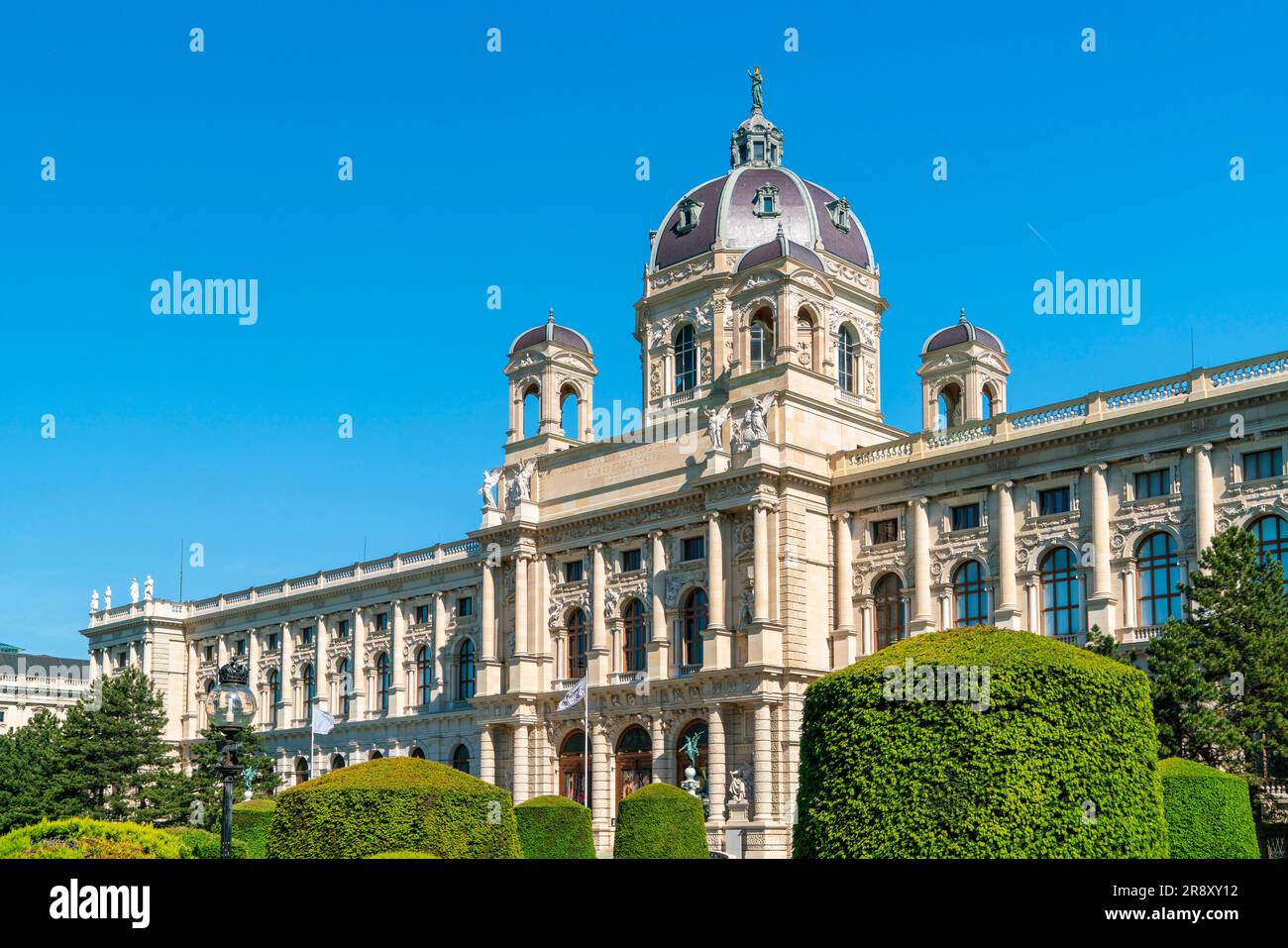 Art history museum Vienna on Maria-Theresien-Platz , Austria Stock ...