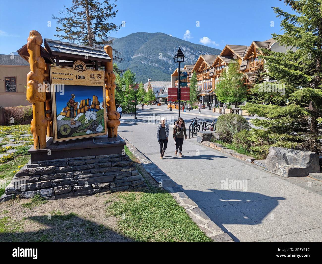 Church banff alberta canada hi-res stock photography and images - Alamy