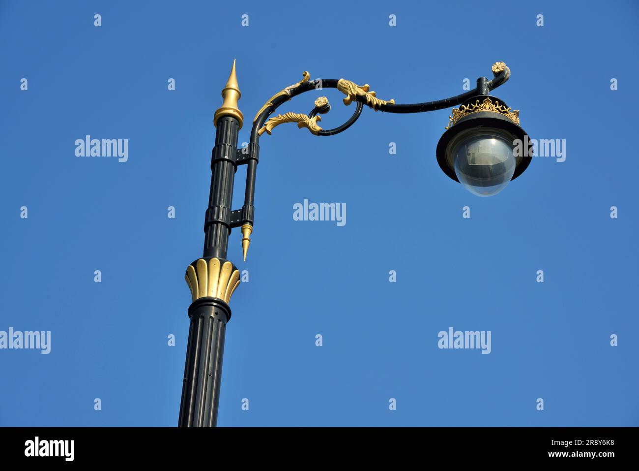 Light Pole, Zaabel Palace, Zabeel Palace, Dubai, UAE, United Arab ...