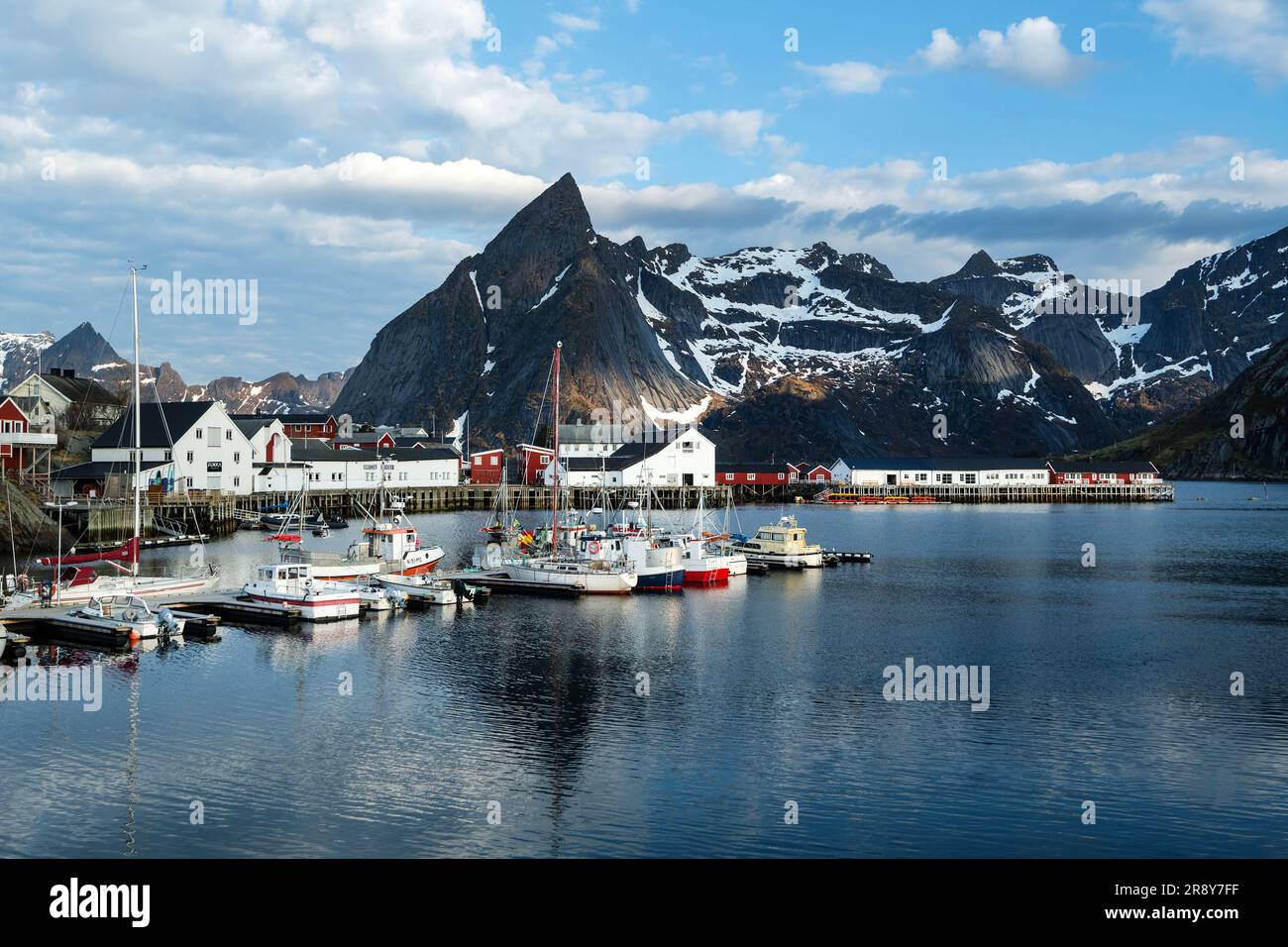 Hamnøy, Hamnoy fischerdorf, Lofoten, Norwegen Stock Photo - Alamy