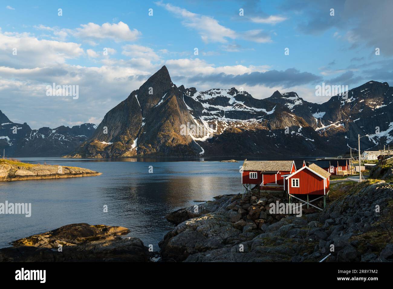 Hamnøy, Hamnoy fischerdorf, Lofoten, Norwegen Stock Photo - Alamy
