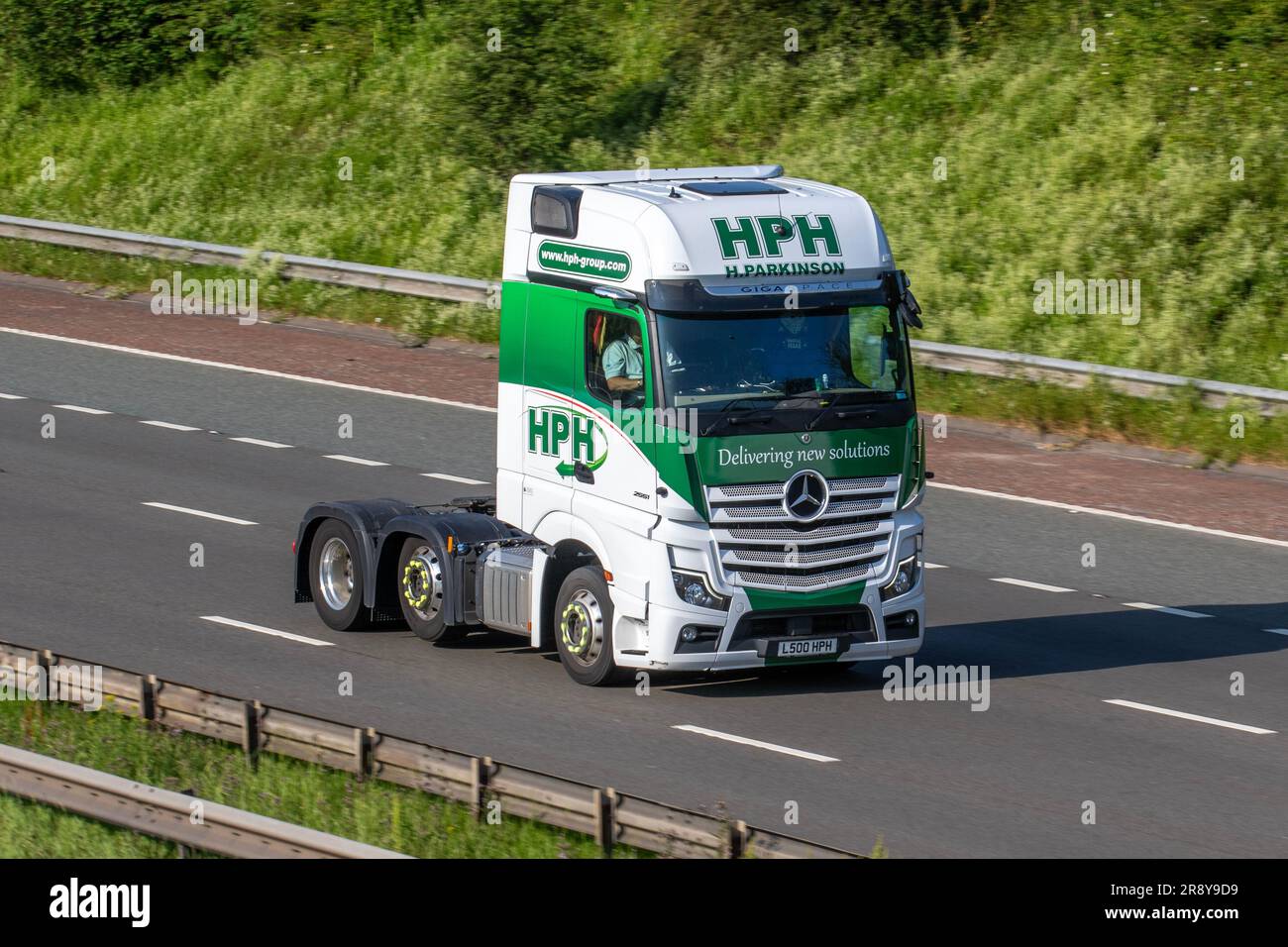 HPH group, H Parkinson Bulk Haulage Green White delivery trucks ...