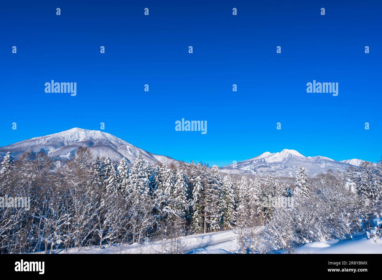 Mount Kurohime and Mount Myoko in Winter Stock Photo - Alamy