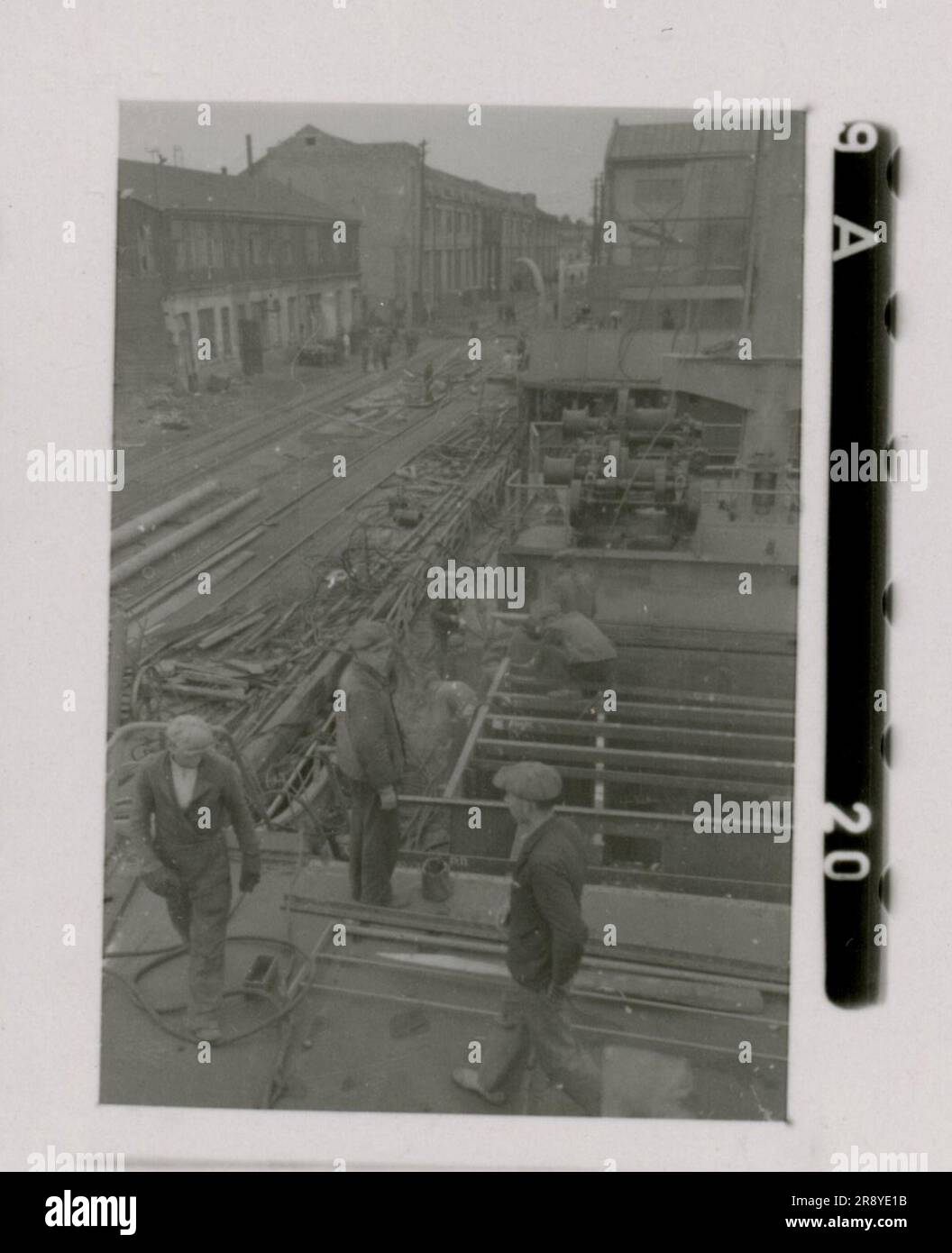 SS photographer Cantzler captured the stark reality of Russia in 1943 ...