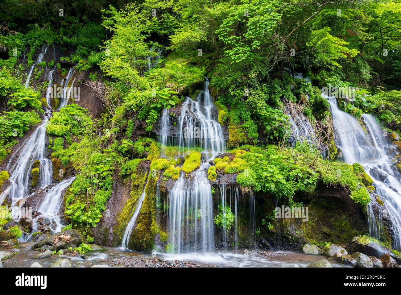 Doryuno waterfall hi-res stock photography and images - Alamy