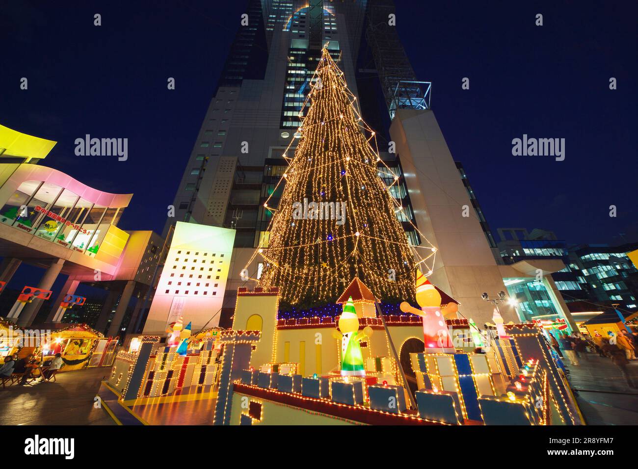 Osaka japan christmas tree hi-res stock photography and images - Alamy