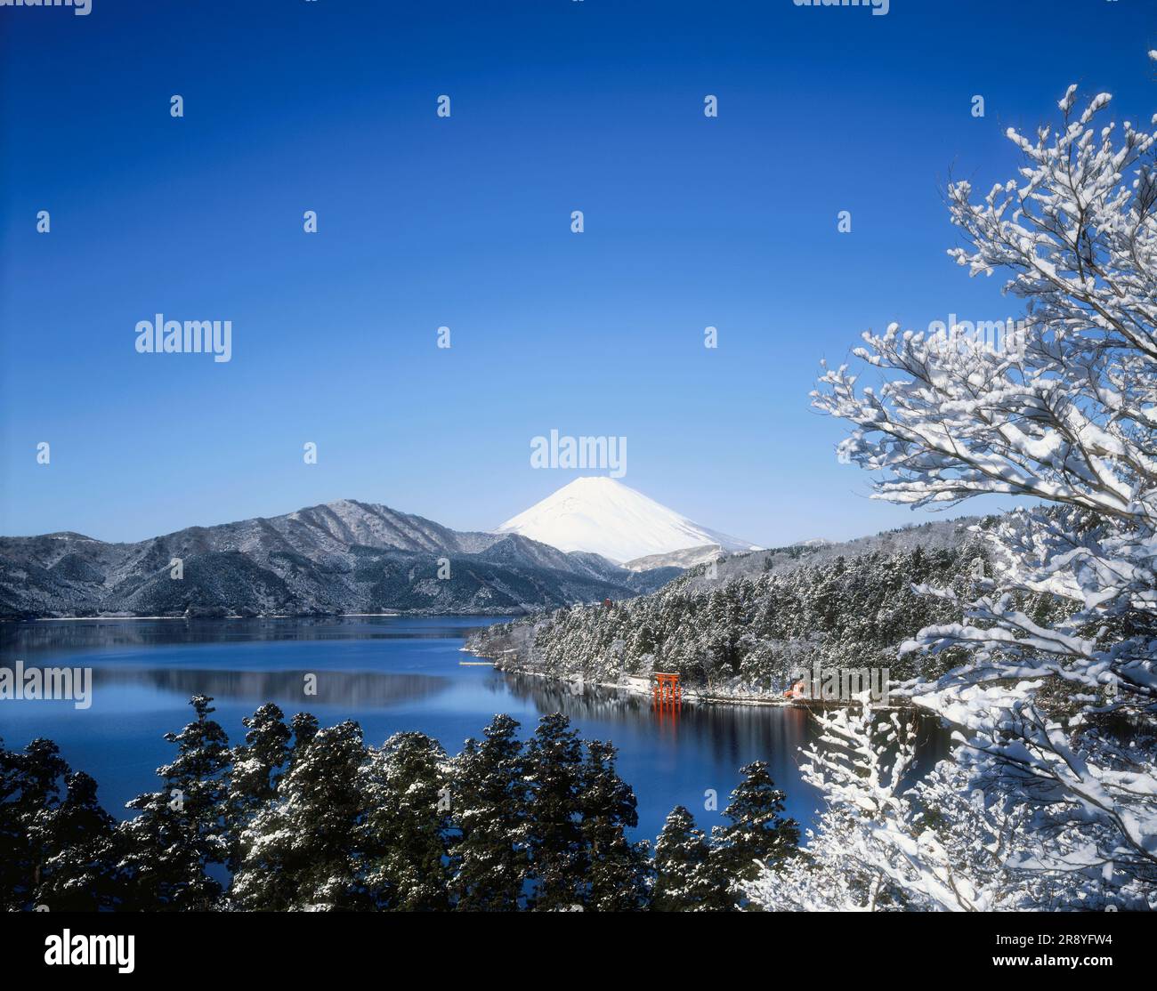 Mt. Fuji and Lake Ashi Stock Photo - Alamy