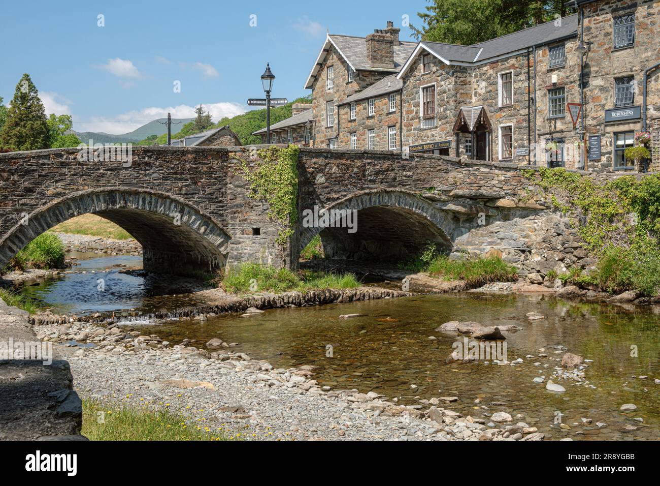 The bridge over the River Colwyn (Afon Colwyn) at Beddgelert, Gwynedd ...