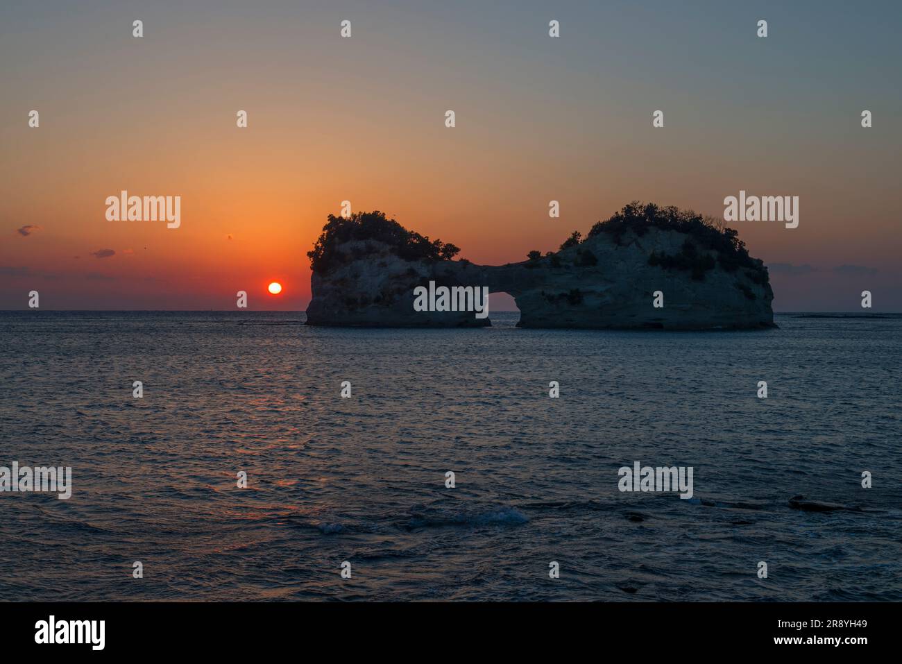 Setting sun in?Engetsu Island Stock Photo - Alamy