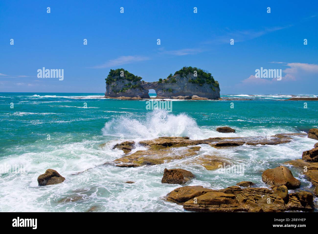 Engetsuto island and the waves Stock Photo - Alamy