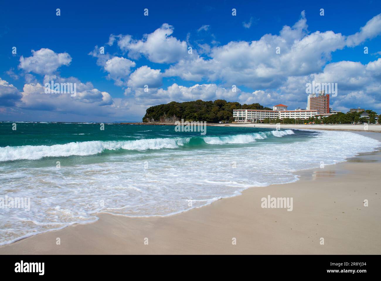 Wind wave Shirahama beach and Shirahama hot spring Stock Photo - Alamy