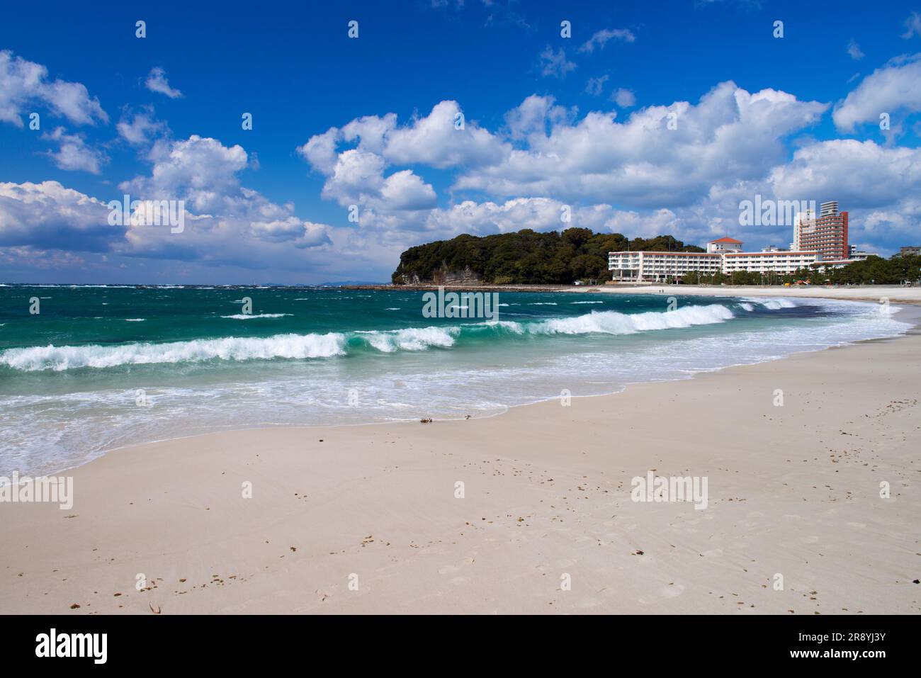 Wind wave Shirahama beach and Shirahama hot spring Stock Photo - Alamy
