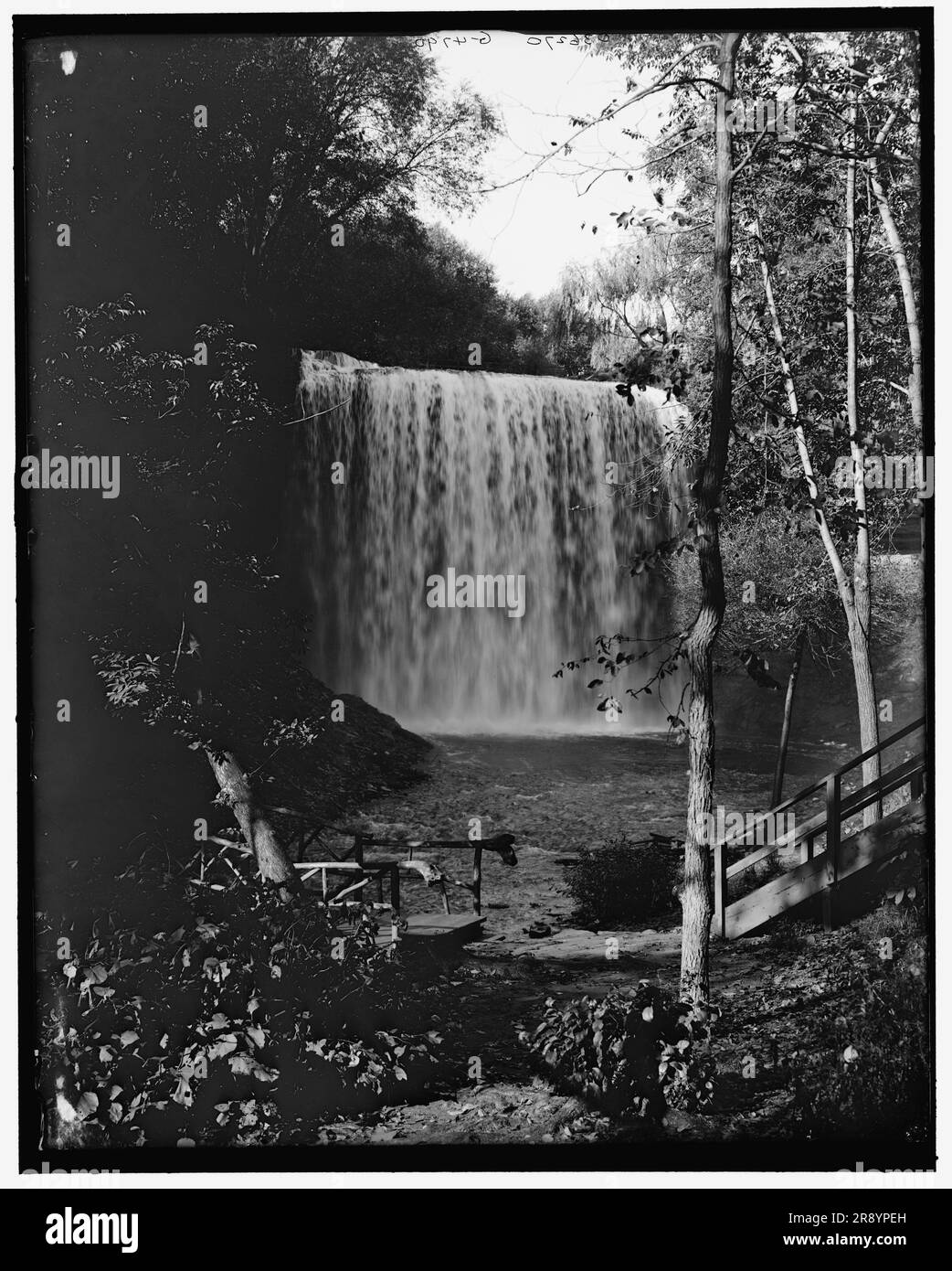 Minneapolis united states american Black and White Stock Photos ...