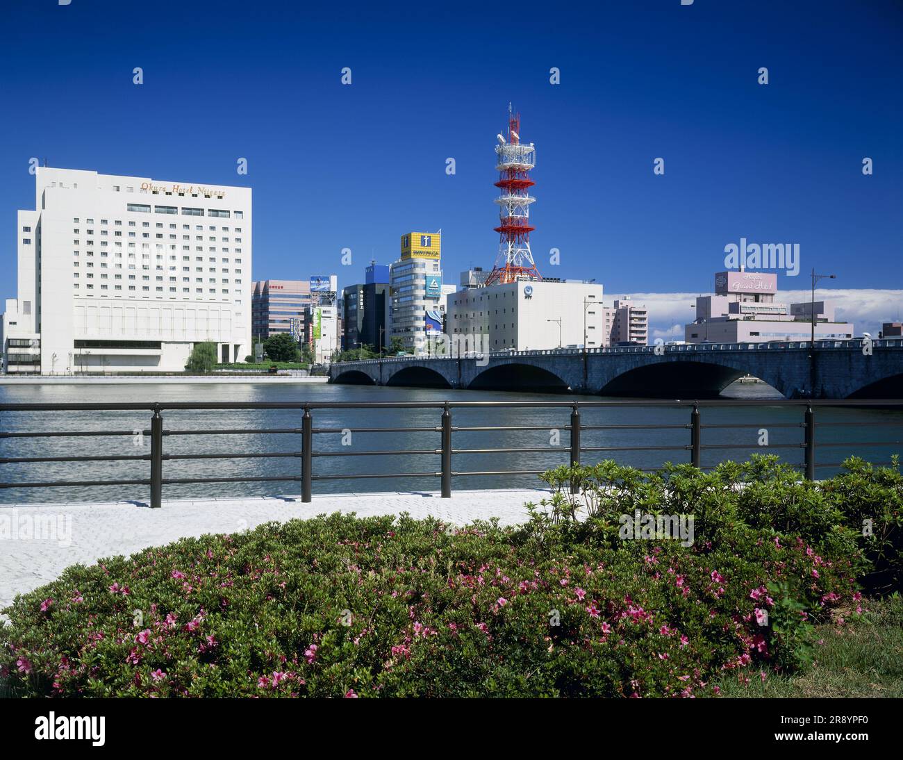 Shinano river hi-res stock photography and images - Alamy