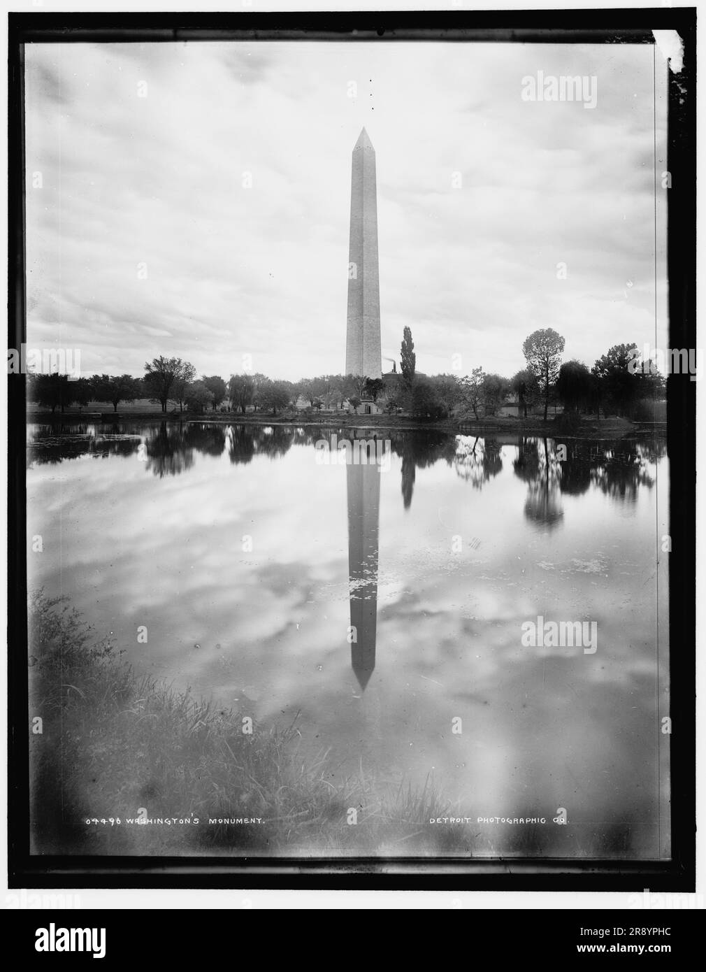 General george washington the monument Black and White Stock Photos ...