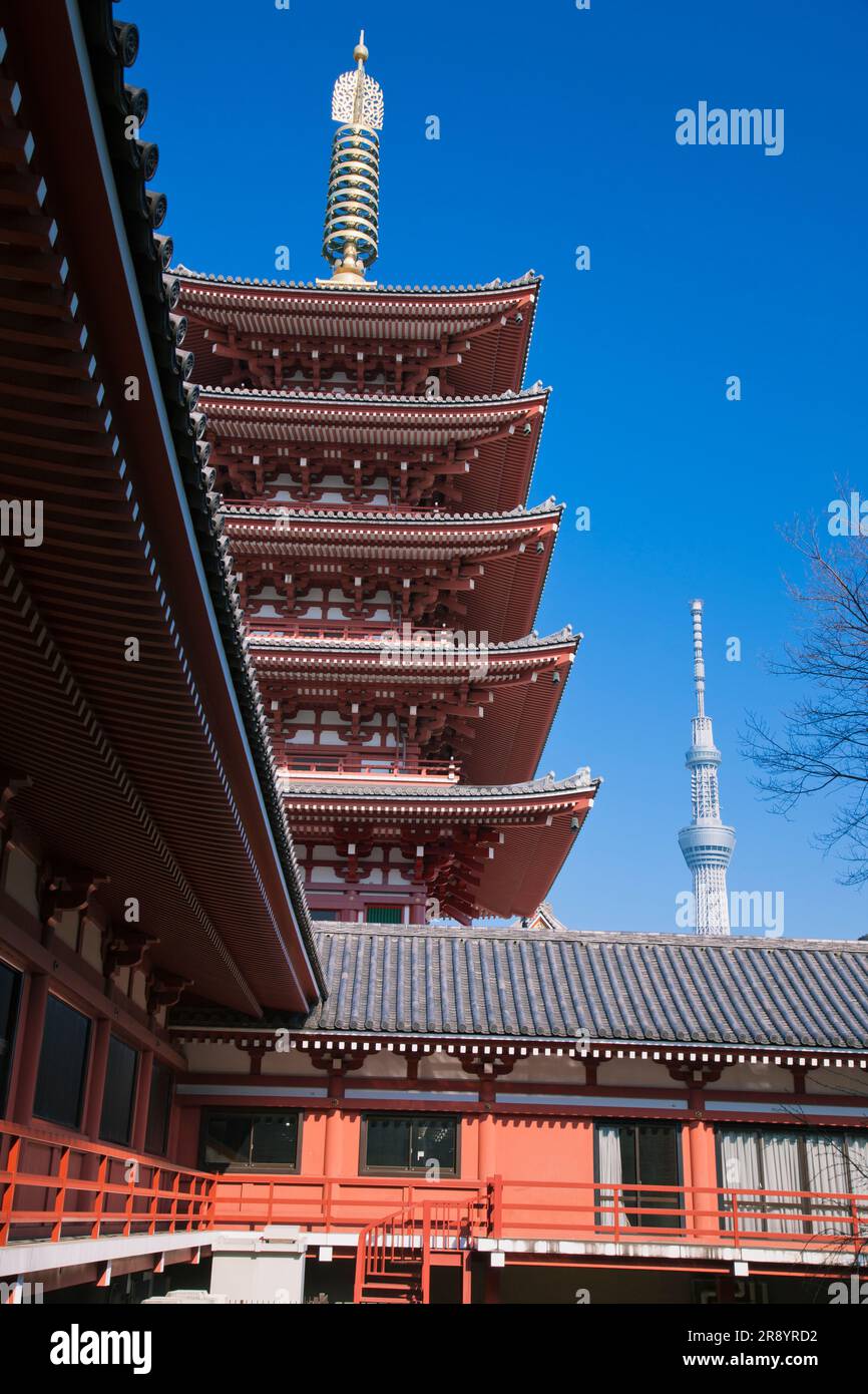 Pagoda Asakusa Temple and Tokyo Sky Tree Stock Photo - Alamy