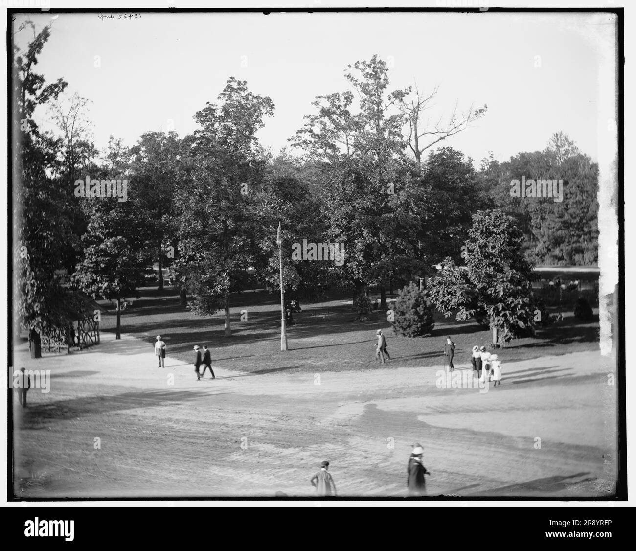 Ave central Black and White Stock Photos & Images - Alamy