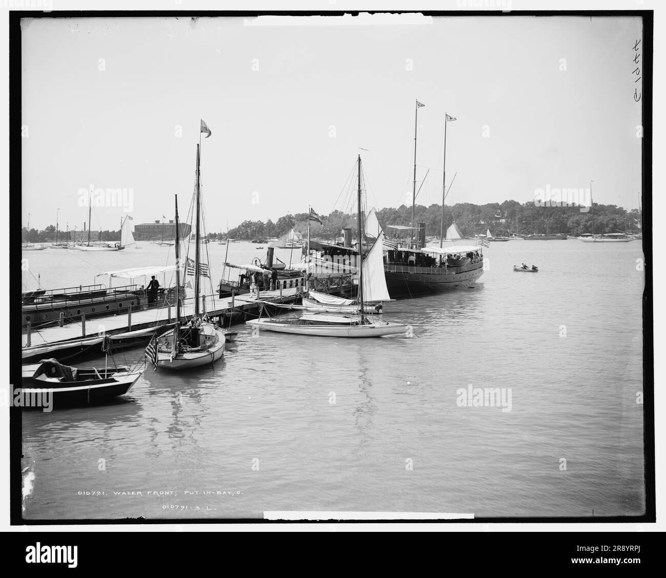 ;lake erie dry dock Black and White Stock Photos & Images - Alamy