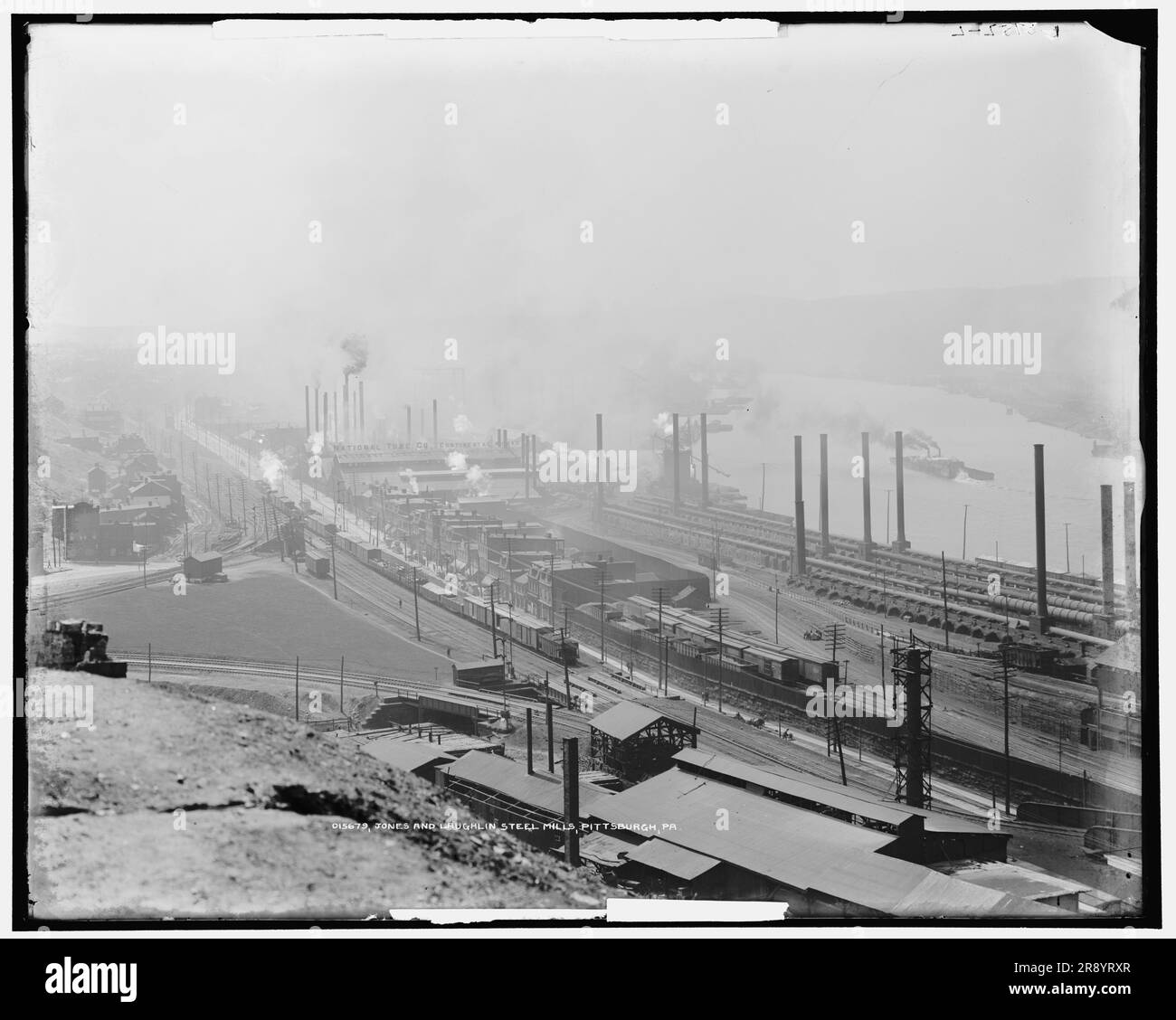 Jones and Laughlin steel mills, Pittsburgh, Pa., between 1900 and 1915 ...