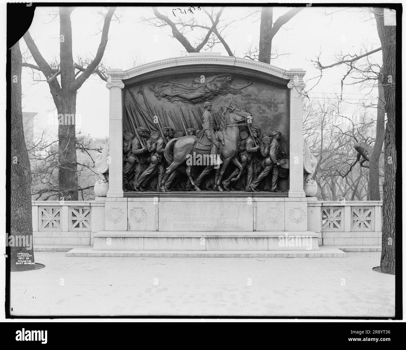 Bronze commemorative memorial Black and White Stock Photos & Images - Alamy