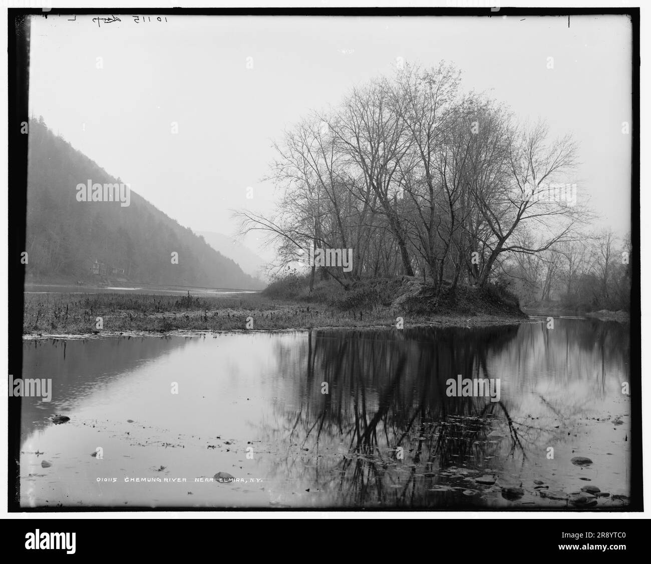 Elmira new york Black and White Stock Photos & Images - Alamy