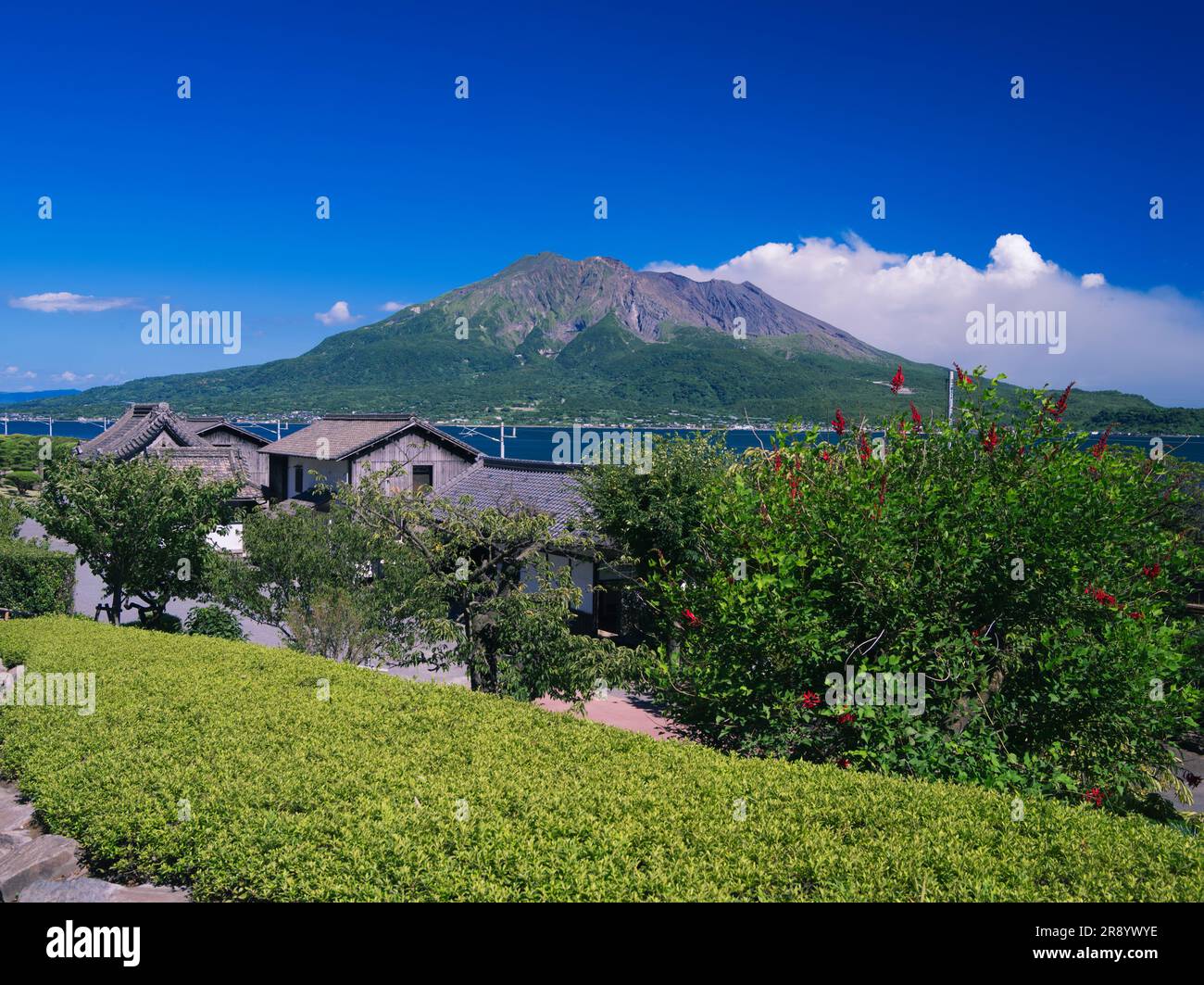 Sengan En (Iso Garden) to Sakura Island Stock Photo - Alamy