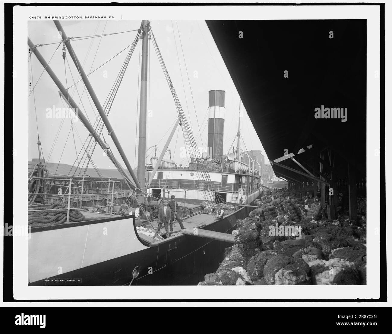 Transportation loaded cargo ship in Black and White Stock Photos ...