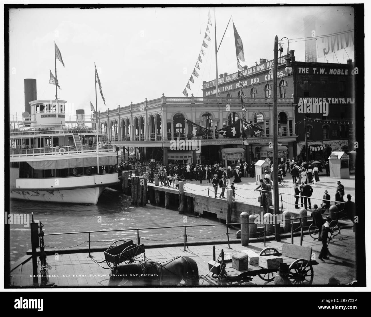 Belle Isle ferry dock, Woodward Av., Detroit, between 1890 and 1901 ...