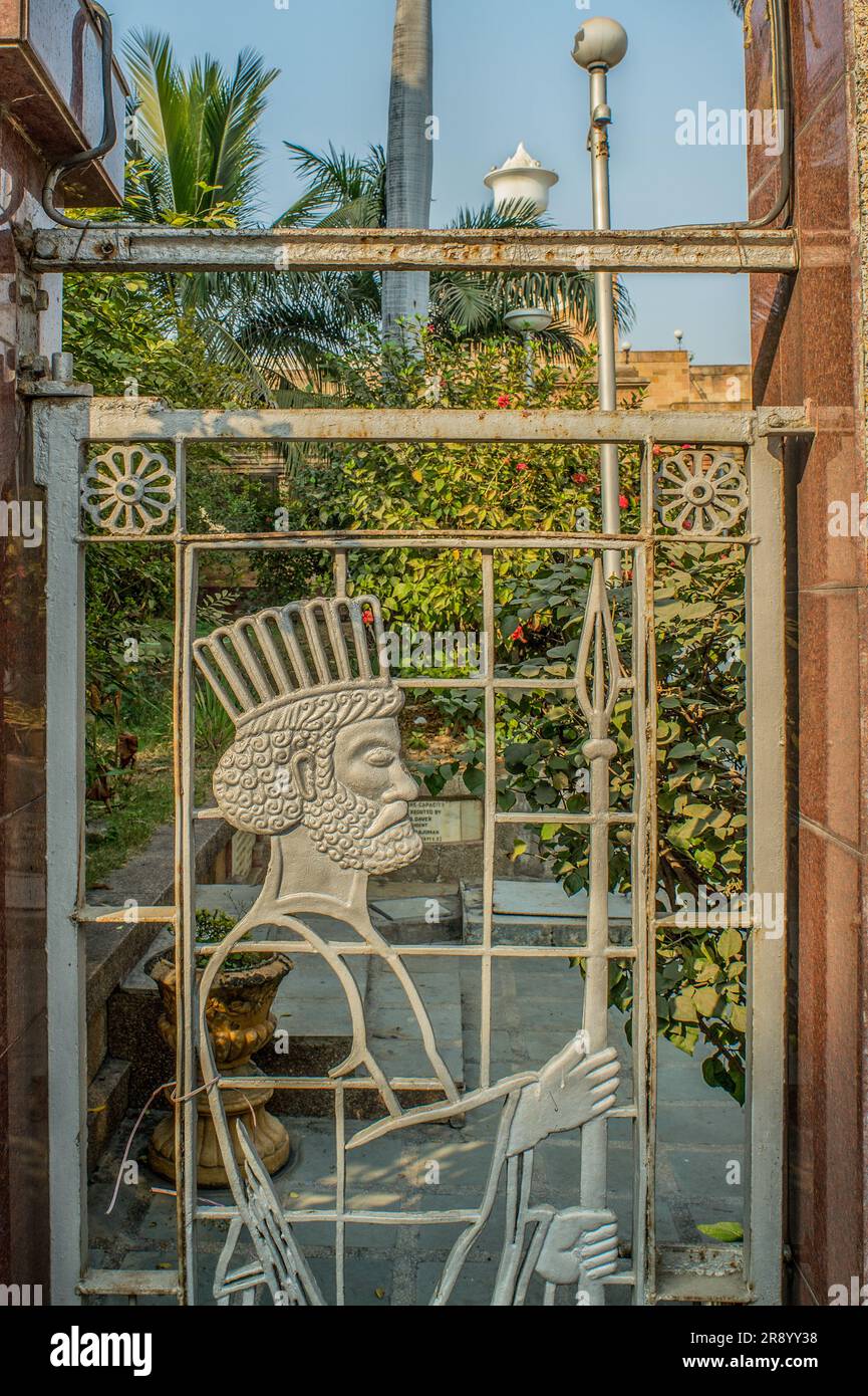 01 05 2018 Metal Sculpture Of Great King Cyrus On Iron Gate Of ...