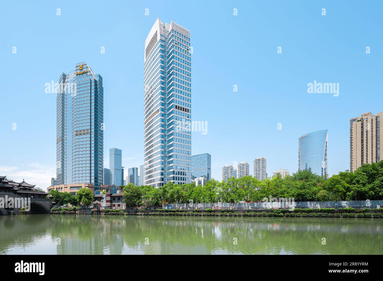 Riverside monuments hi-res stock photography and images - Alamy
