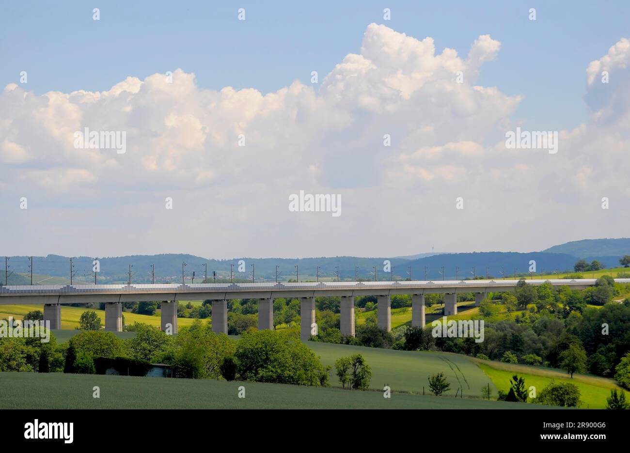 ICE, high-speed railway line in Kraichgau near Bretten, railway bridge ... ICE, high-speed railway line in Kraichgau near Bretten, railway bridge ...