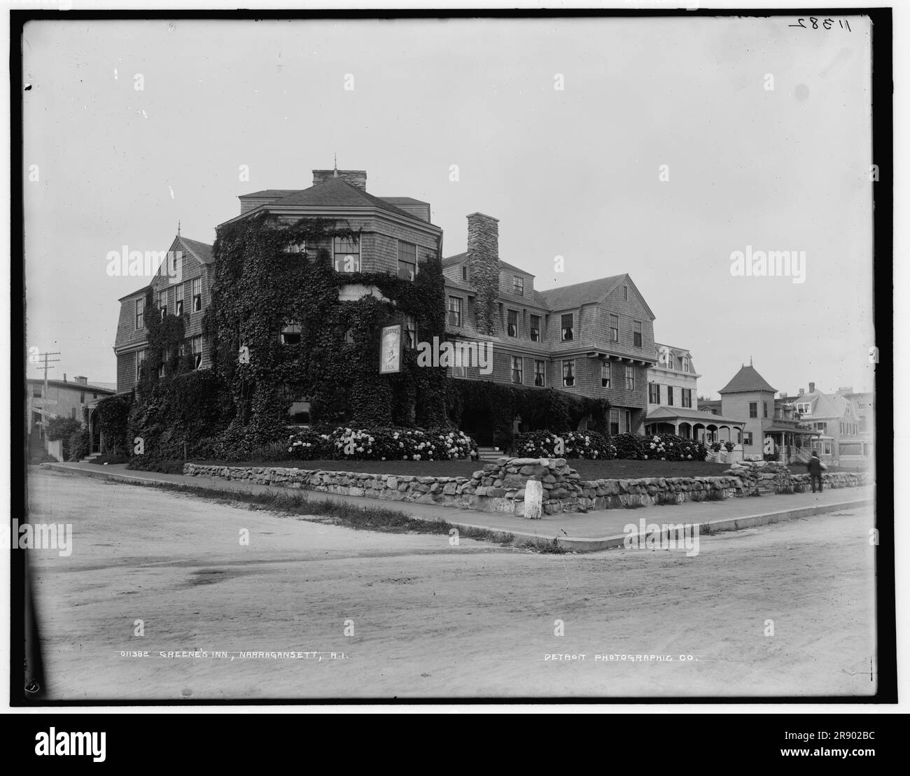 Greene's Inn, Narragansett, R.I., between 1880 and 1899. The Greene Inn ...