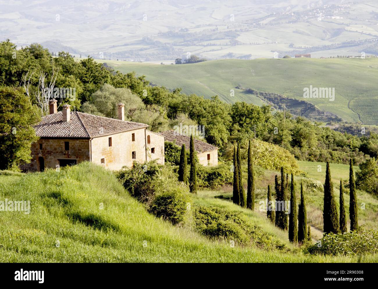 Farmhouse in Tuscany Stock Photo - Alamy
