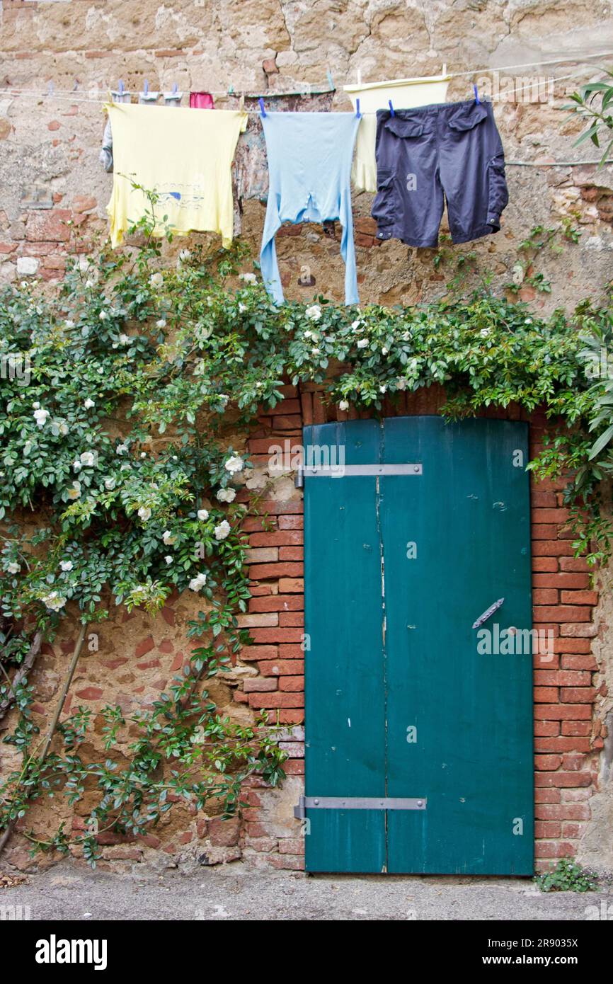 Typical italy hi-res stock photography and images - Alamy