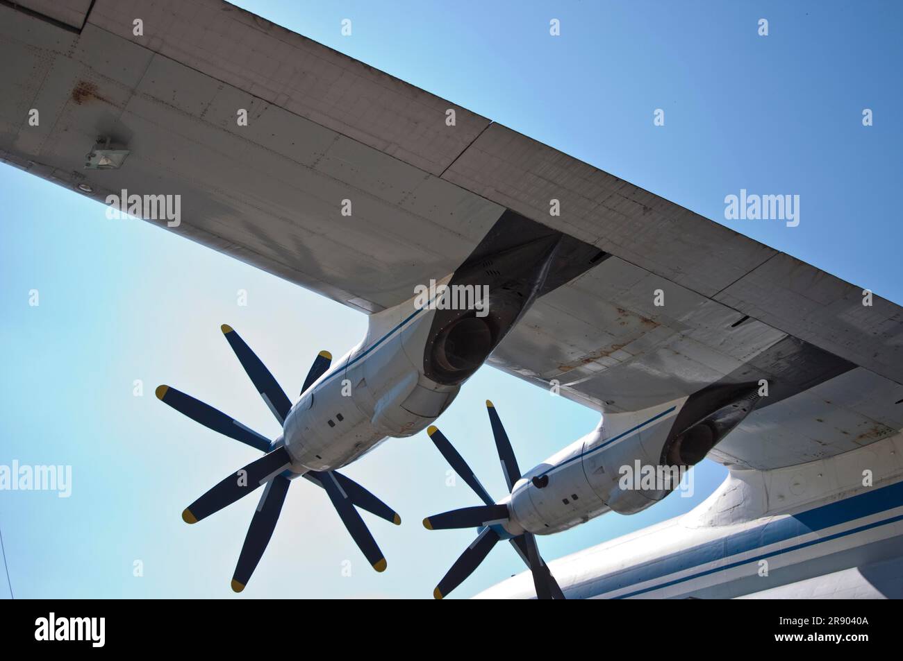 Detailed view of an AN 22 wing and turboprop engines Stock Photo - Alamy