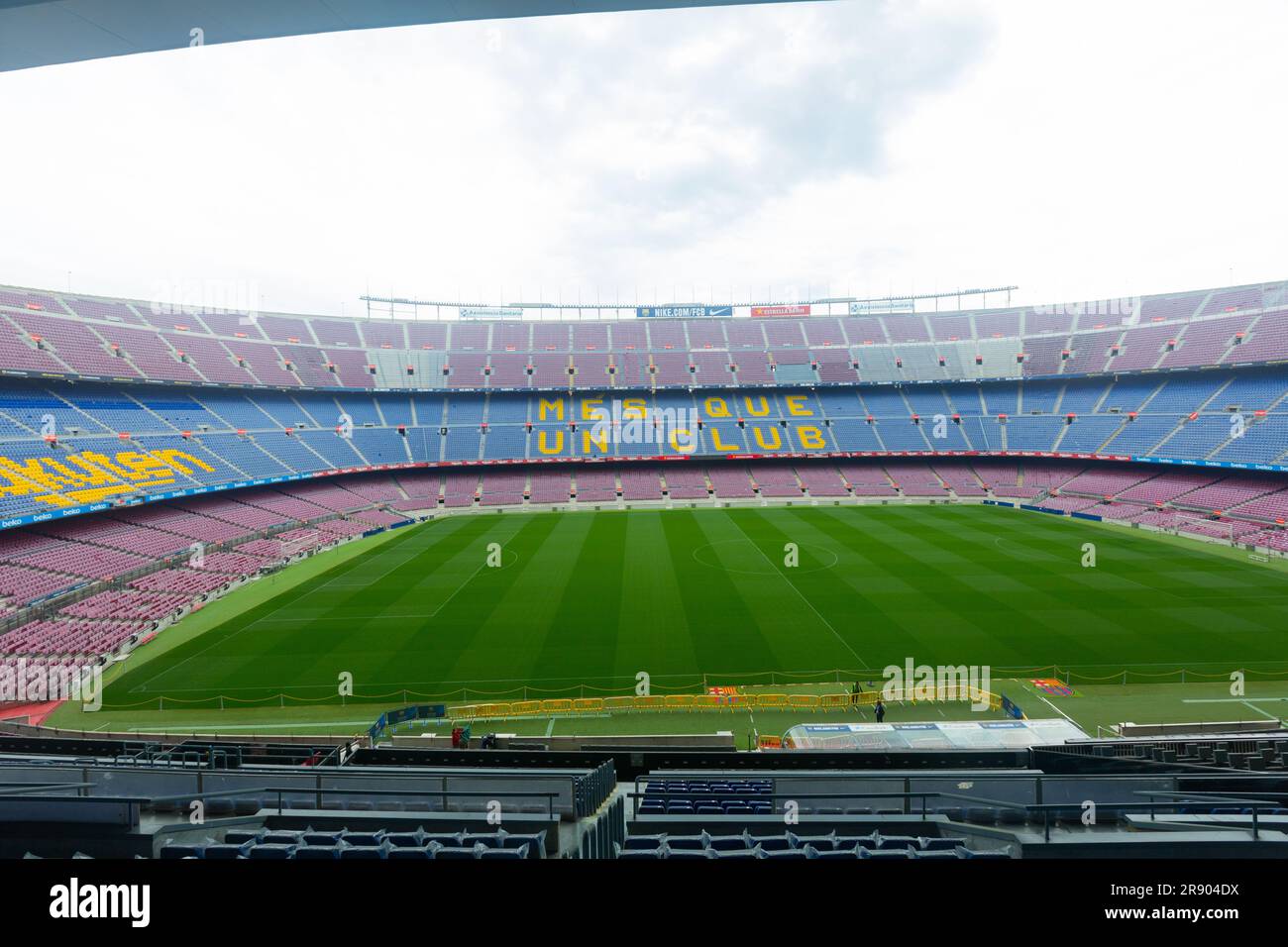View nou camp stadium hi-res stock photography and images - Alamy