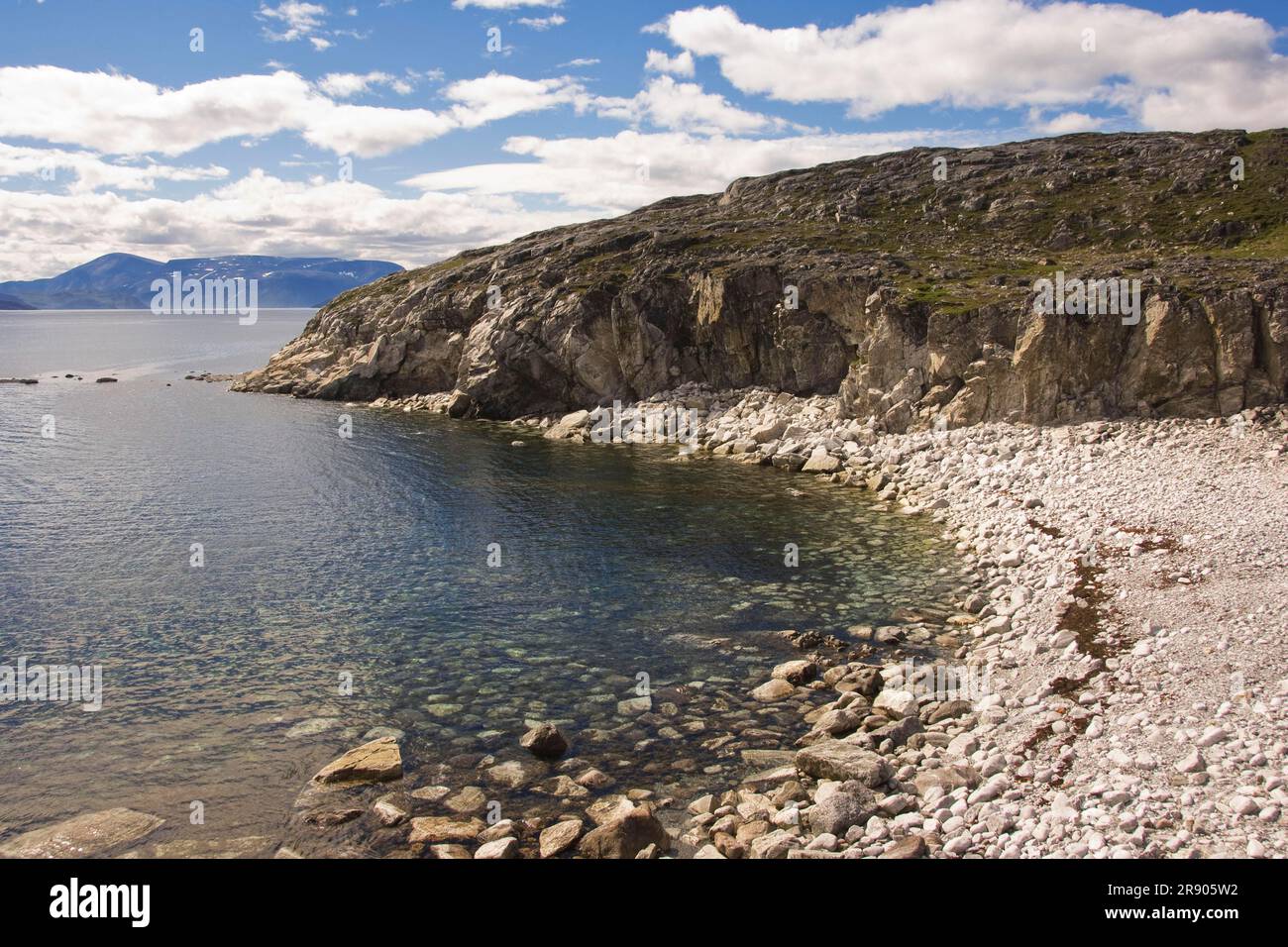 Labrador coast and wildlife hi-res stock photography and images - Alamy