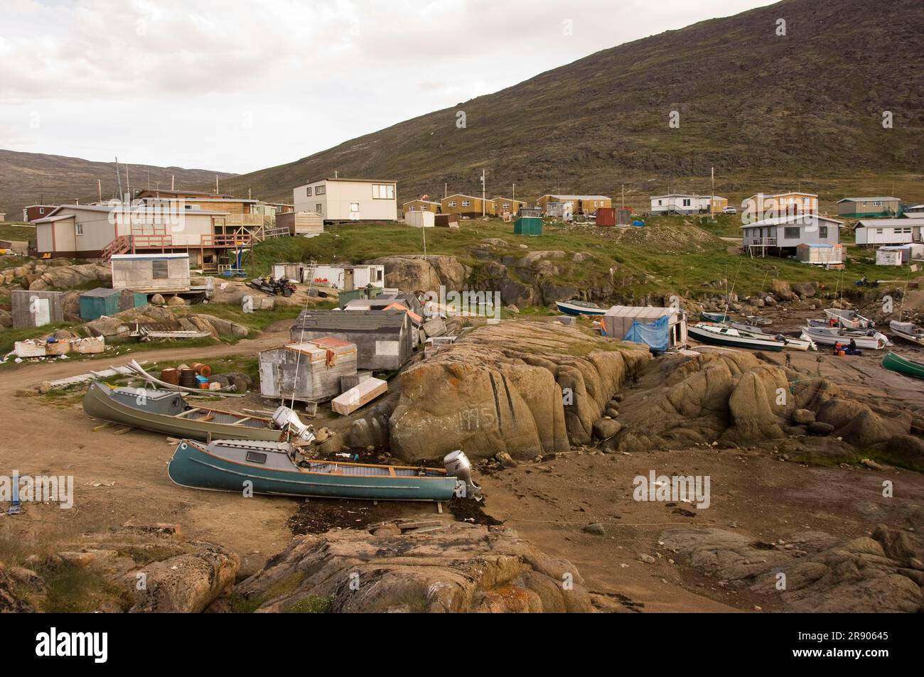 Pangnirtung, Baffin Island, Nunavut, Canada Stock Photo - Alamy Pangnirtung, Baffin Island, Nunavut, Canada Stock Photo - Alamy