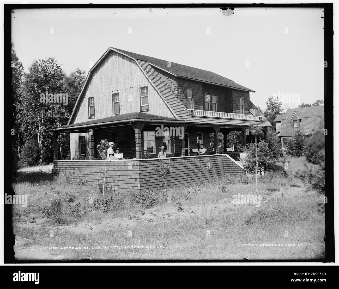 Beach house porch Black and White Stock Photos & Images - Alamy