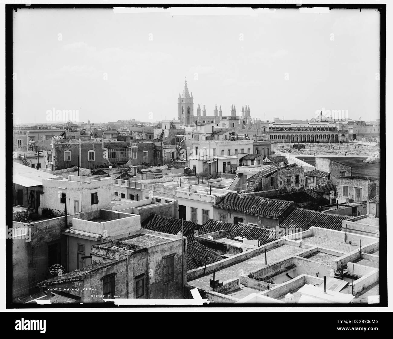 1900s roof style hi-res stock photography and images - Alamy