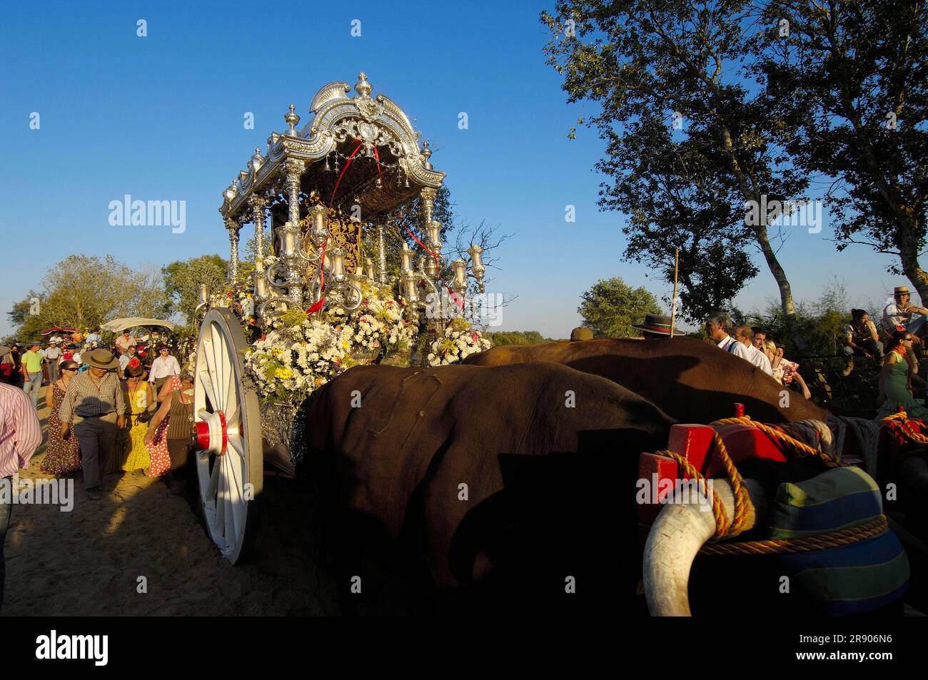 Decorated ox cart, Romeria pilgrimage to El Rocio, Almonte, Huelva ...