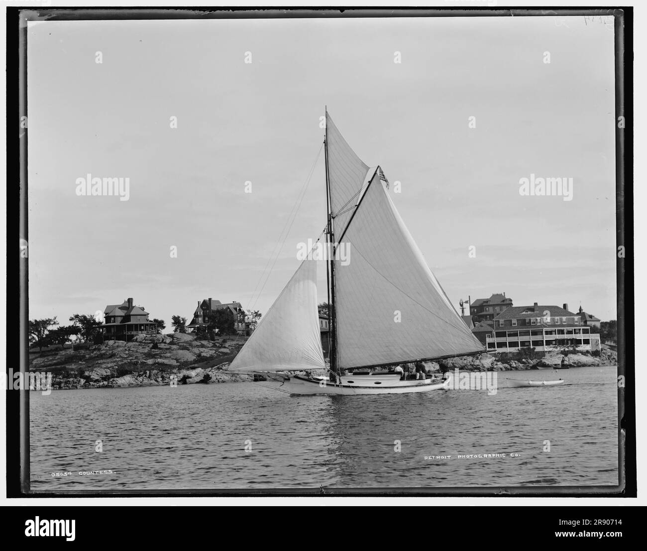 American countess boat Black and White Stock Photos & Images - Alamy