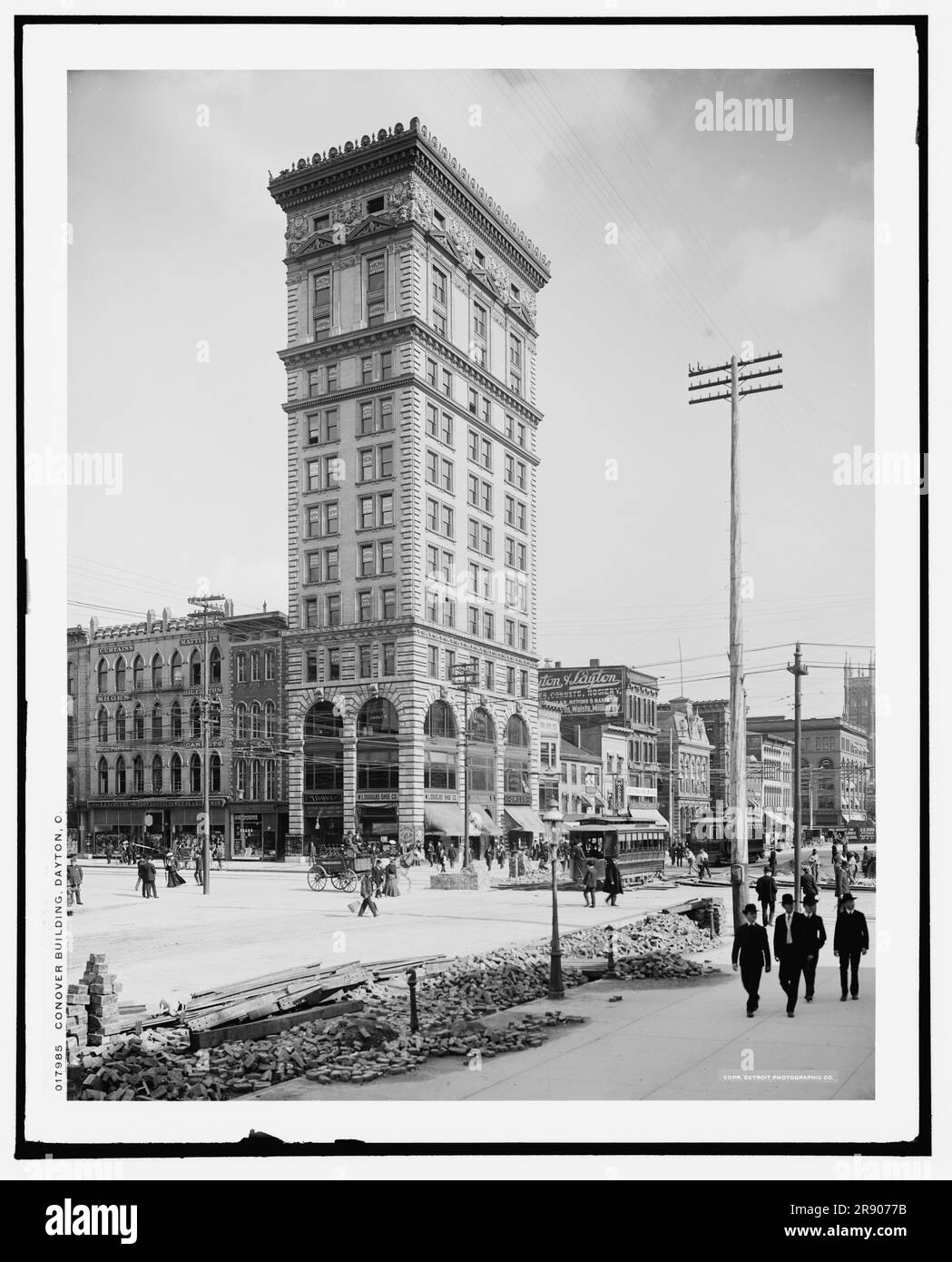 10 storey commercial building hi-res stock photography and images - Alamy