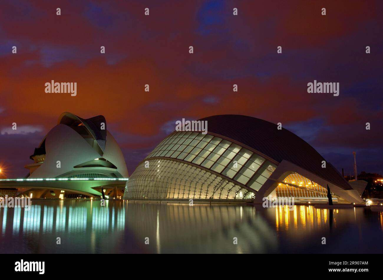 Opera Palau de les Arts Reina Sofia and L'Hemisferic, architect ...